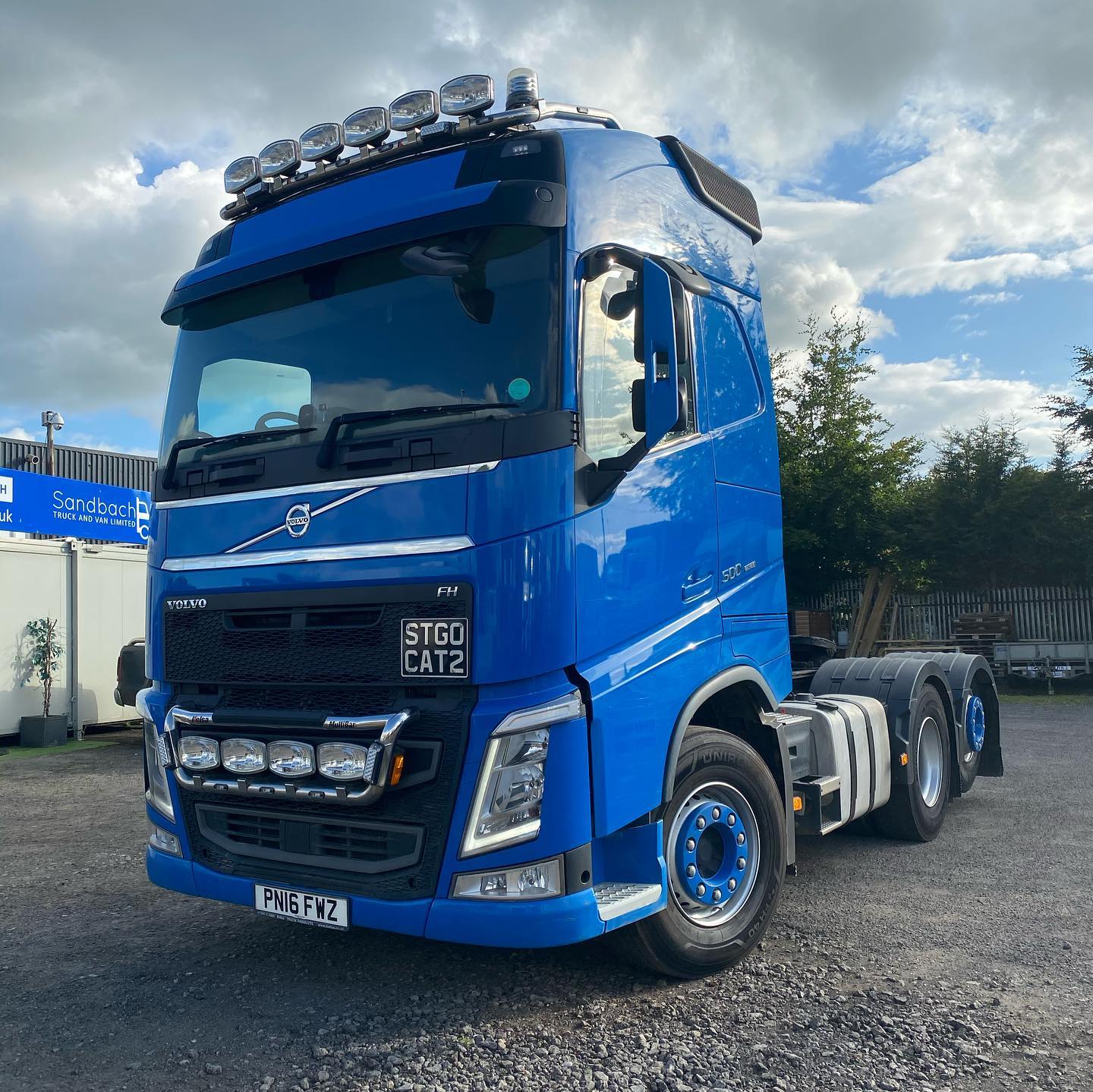 2016 Volvo FH500 6x2 tag - Simply